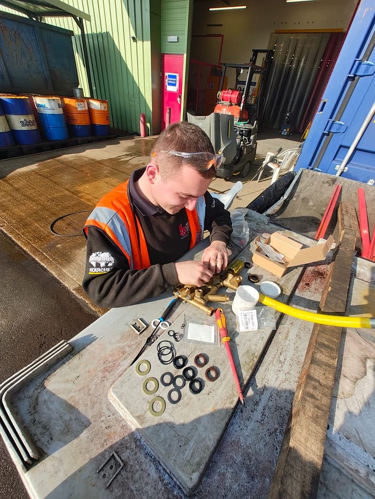 Industrial Cleaning Equipment Servicing & Repairs Northampton | R&S ...